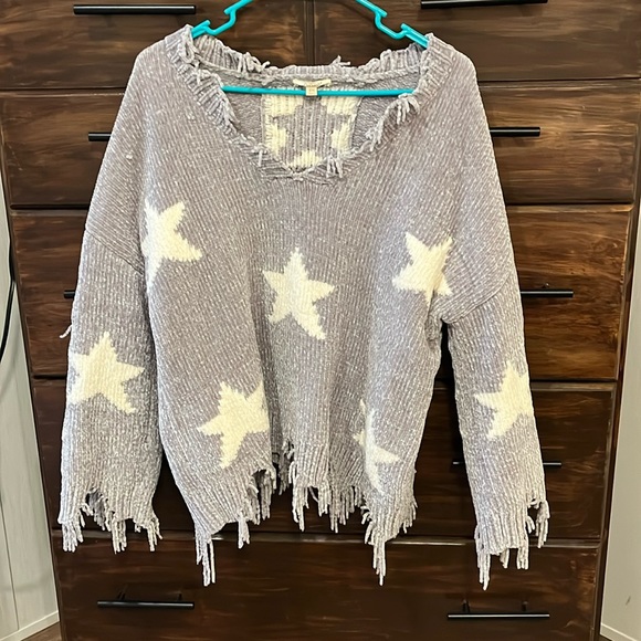 ODDY | Sweaters | Silvergrey Sweater With Star Detailing | Poshmark